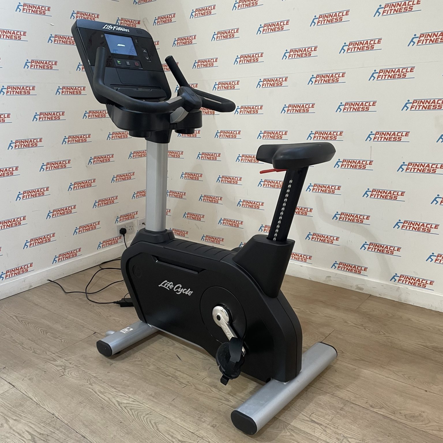 Life Fitness Club Series Plus Upright Exercise Bike - Pinnacle Fitness